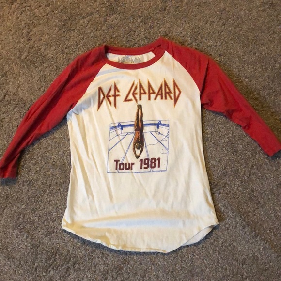 Tops | Def Leppard Graphic Tee | Poshmark
